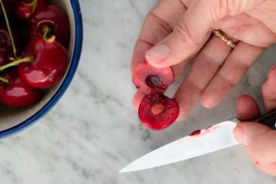 5 Ways to Pit Cherries - Chelan Fresh